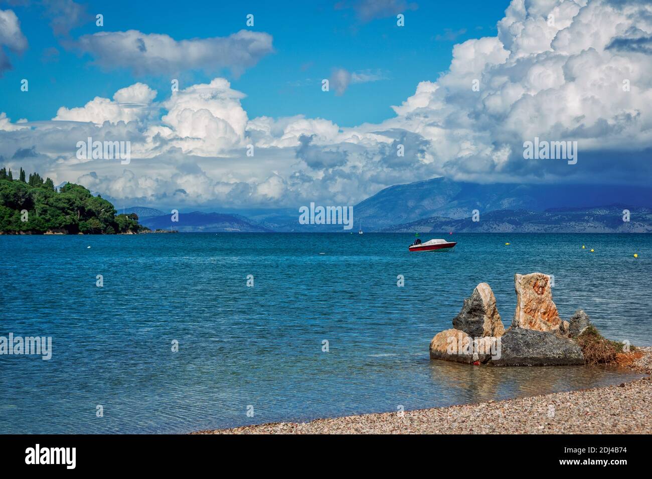 Calm blue lagoon hi-res stock photography and images - Alamy