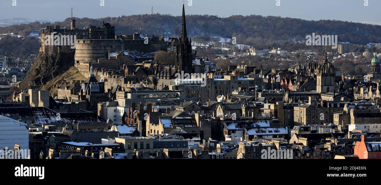 Edinburgh urbanscapes and street photography taken in winter conditions ...