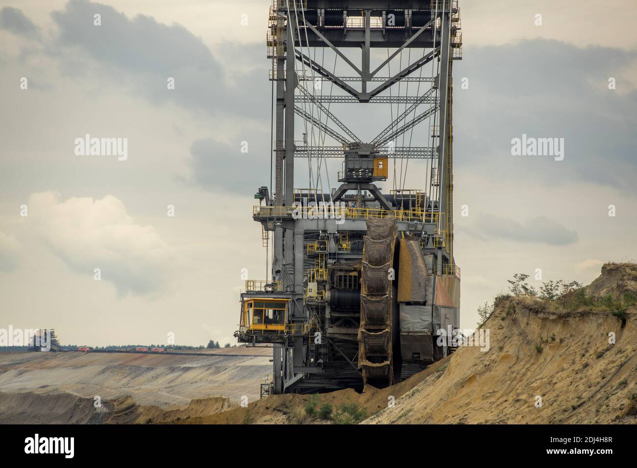 Mining machines in the Welzow-Süd open-cast mine in Lusatia, Germany ...