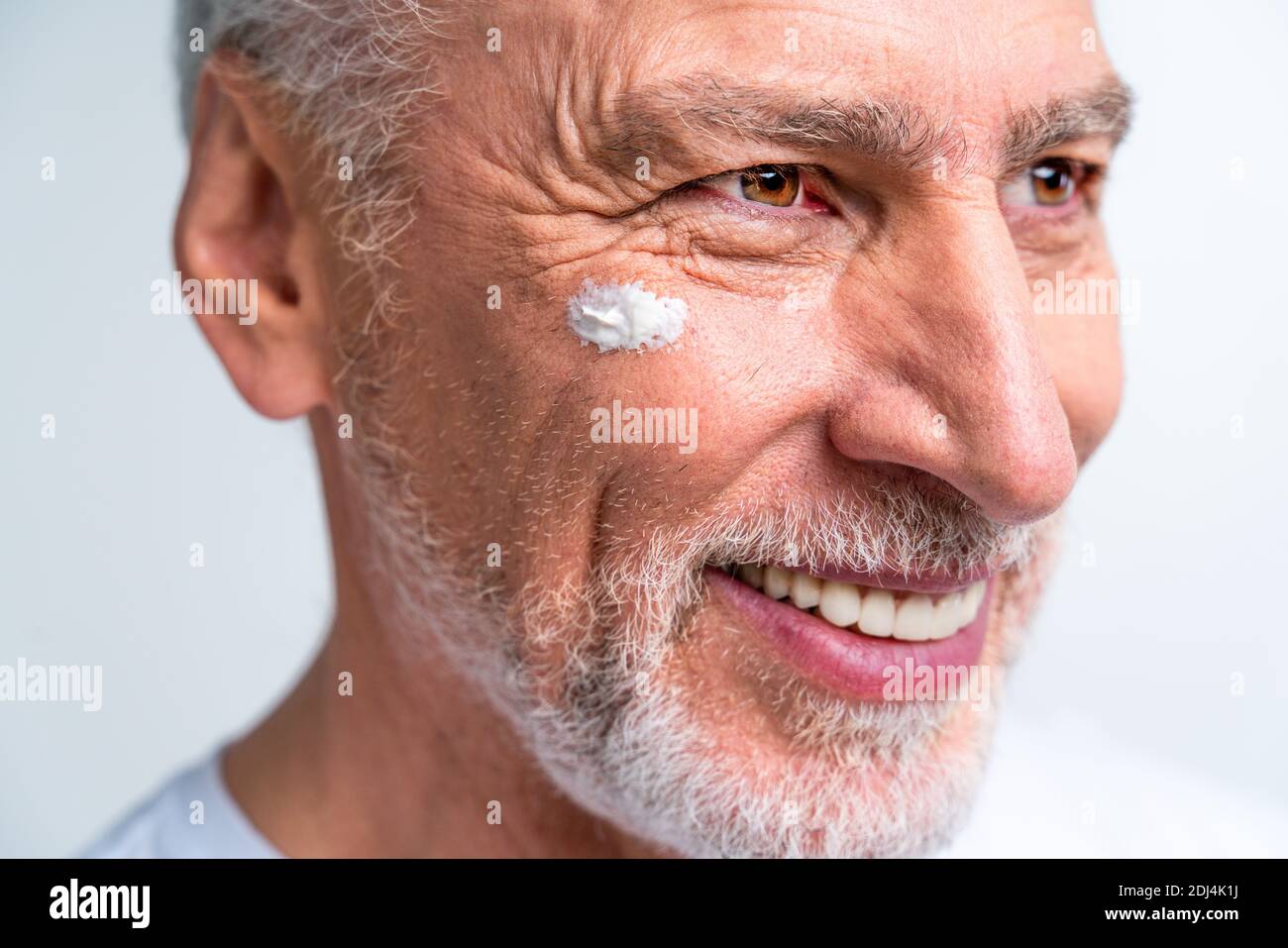Handsome senior man portrait, studio shot on background - Elderly ...