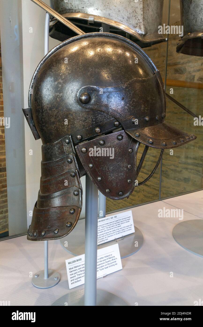 Armor armour museum helmet hi-res stock photography and images - Alamy