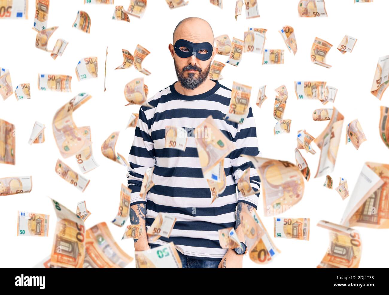 Thief in rain hi-res stock photography and images - Alamy