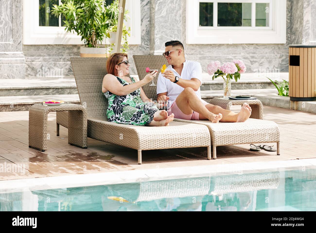 Husband wife spa hi-res stock photography and images - Alamy