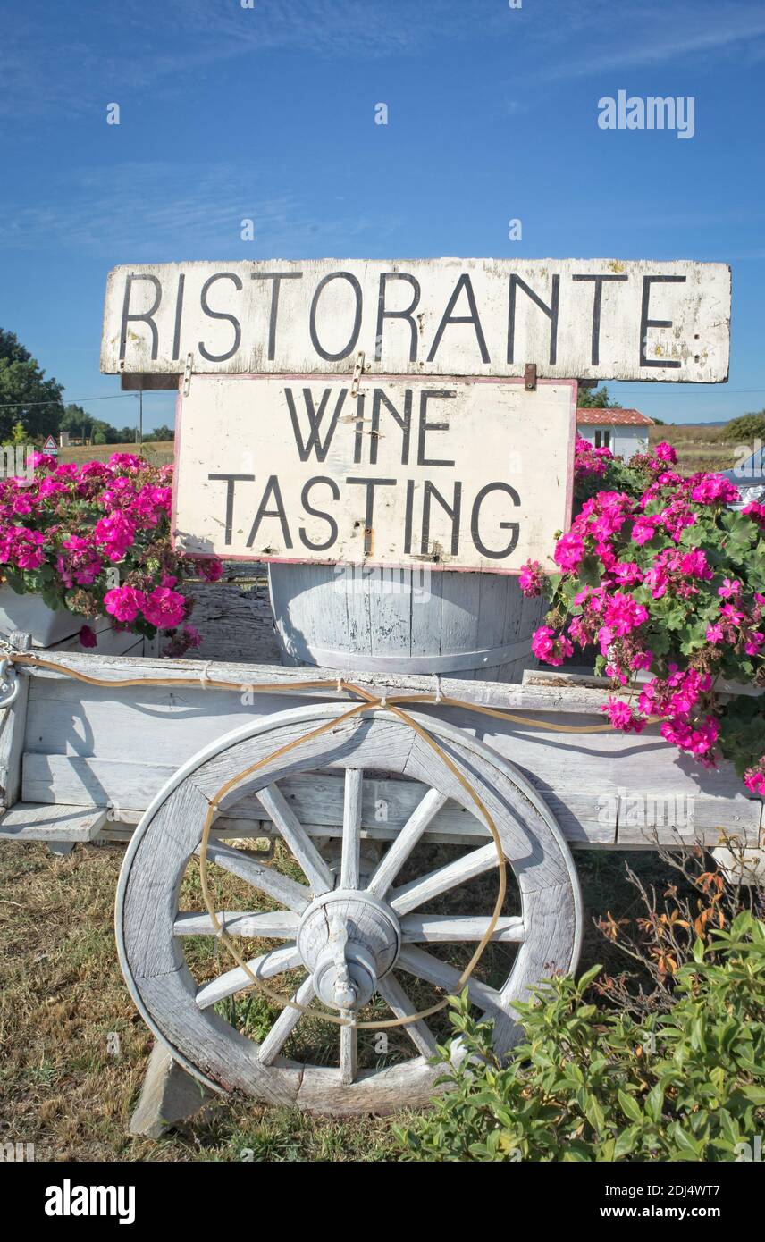 Wine tasting sign - Tuscany Italy Stock Photo - Alamy