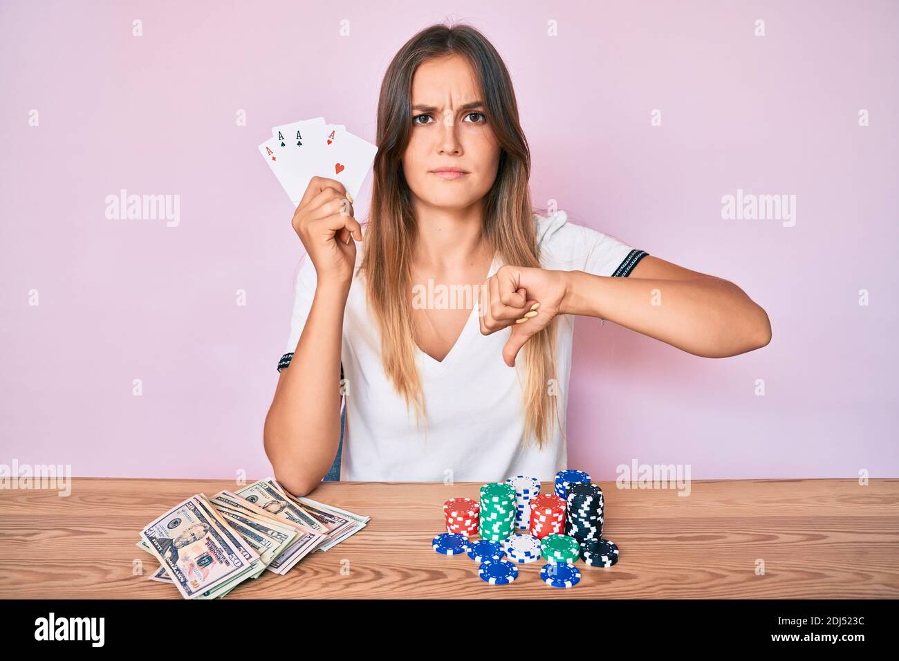 Playing cards face down hi-res stock photography and images - Alamy