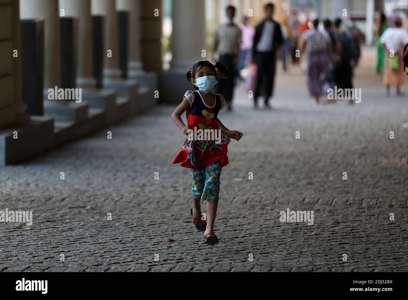 Level central hi-res stock photography and images - Alamy