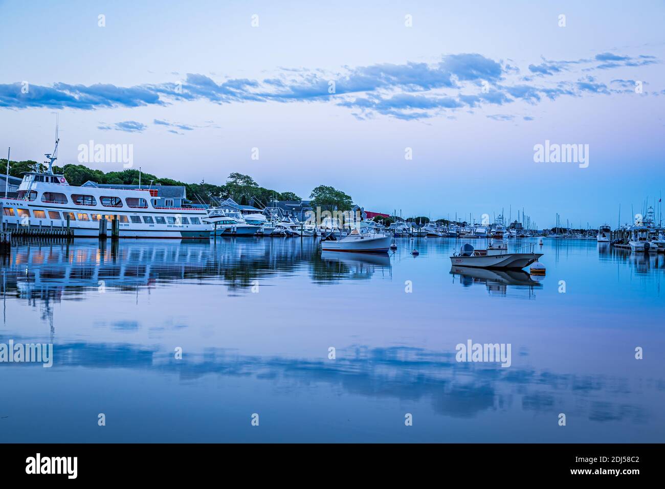 Water of nantucket island hi-res stock photography and images - Alamy