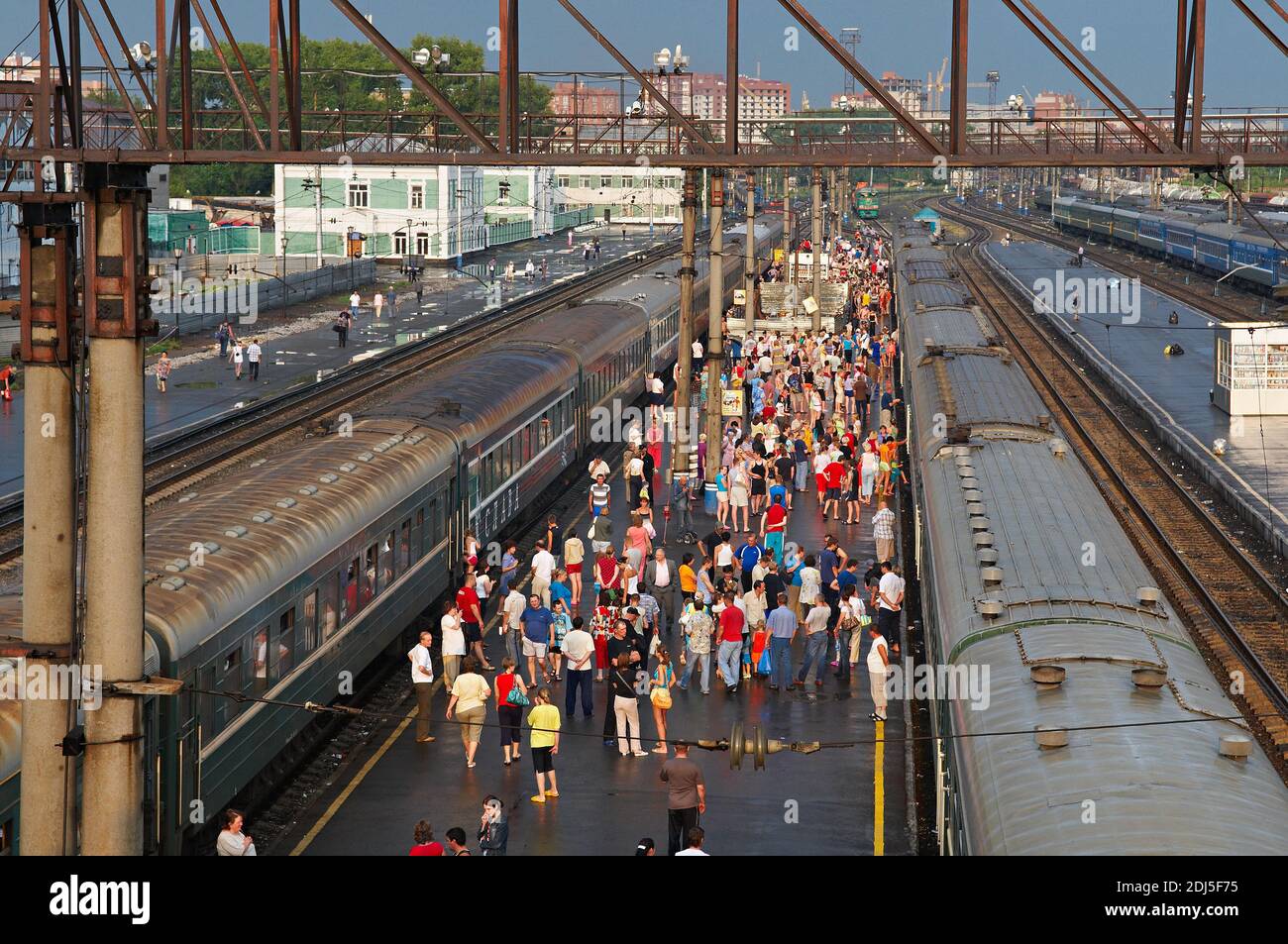 Russia, Omsk federation, Omsk, railway station, Trans-Siberian line ...