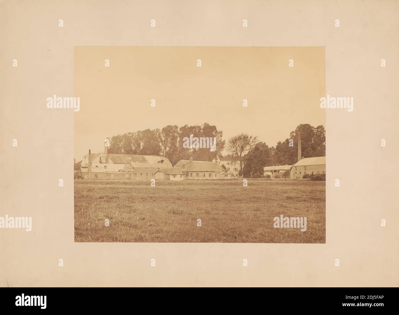 Old paper mill weir hi-res stock photography and images - Alamy