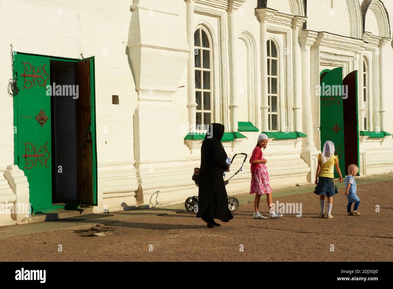 Trinity monastery russia hi-res stock photography and images - Alamy