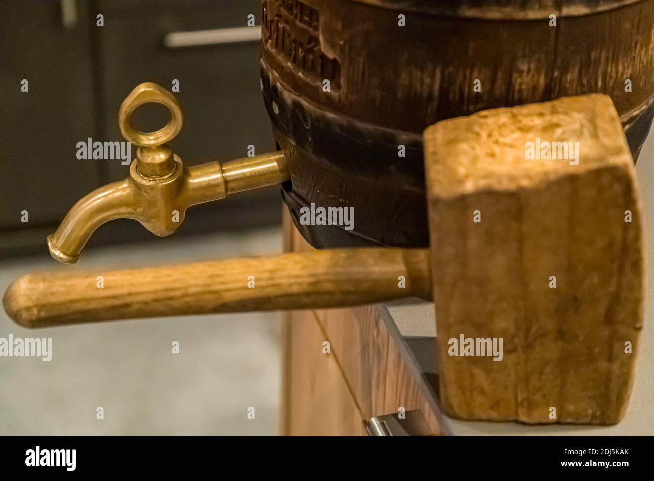 Unterer hammer hi-res stock photography and images - Alamy