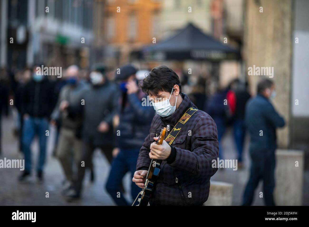 Bergamo, Italy. 13th Dec, 2020. Bergamo - Lombardy becomes the yellow ...