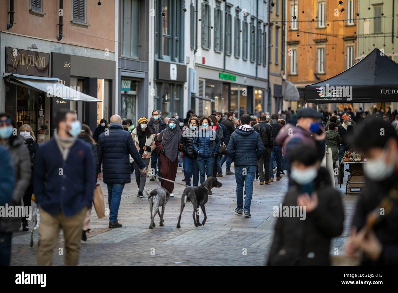 Bergamo, Italy. 13th Dec, 2020. Bergamo - Lombardy becomes the yellow ...