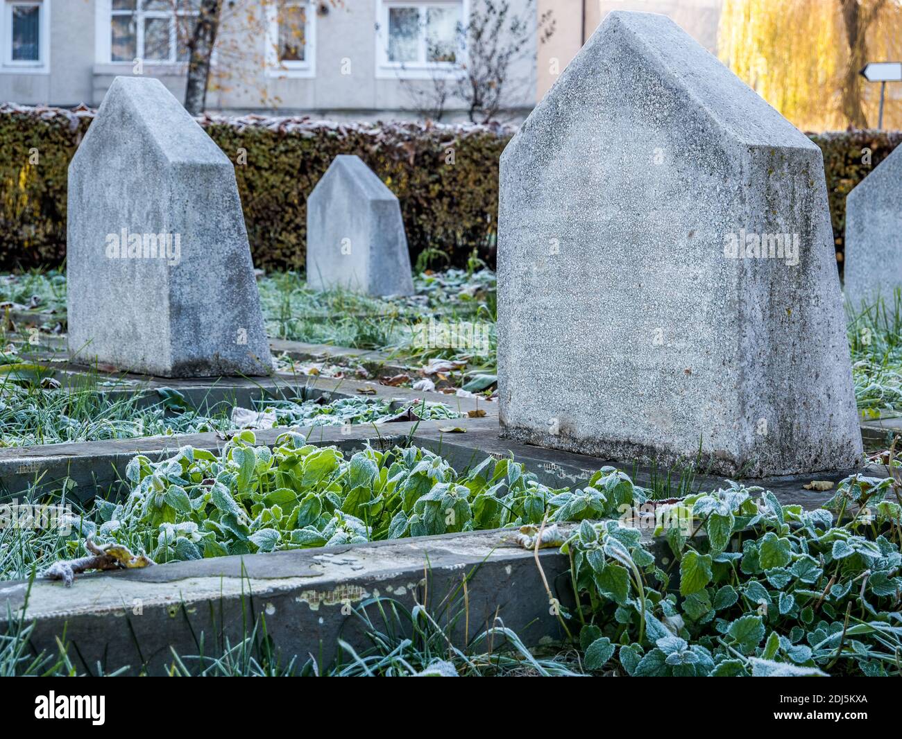 Ice burial hi-res stock photography and images - Alamy