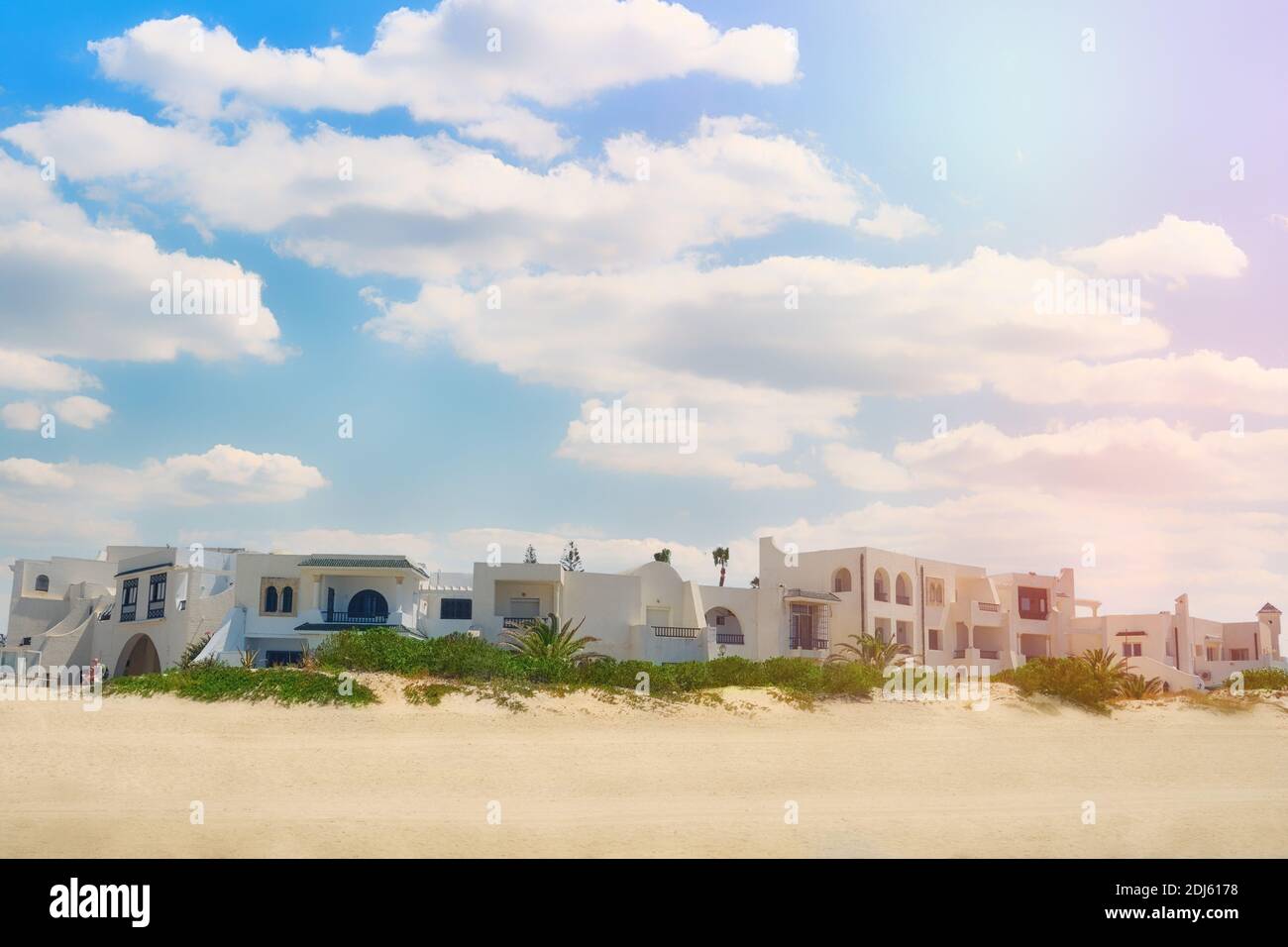 Arabic hotel buildings on hi-res stock photography and images - Alamy