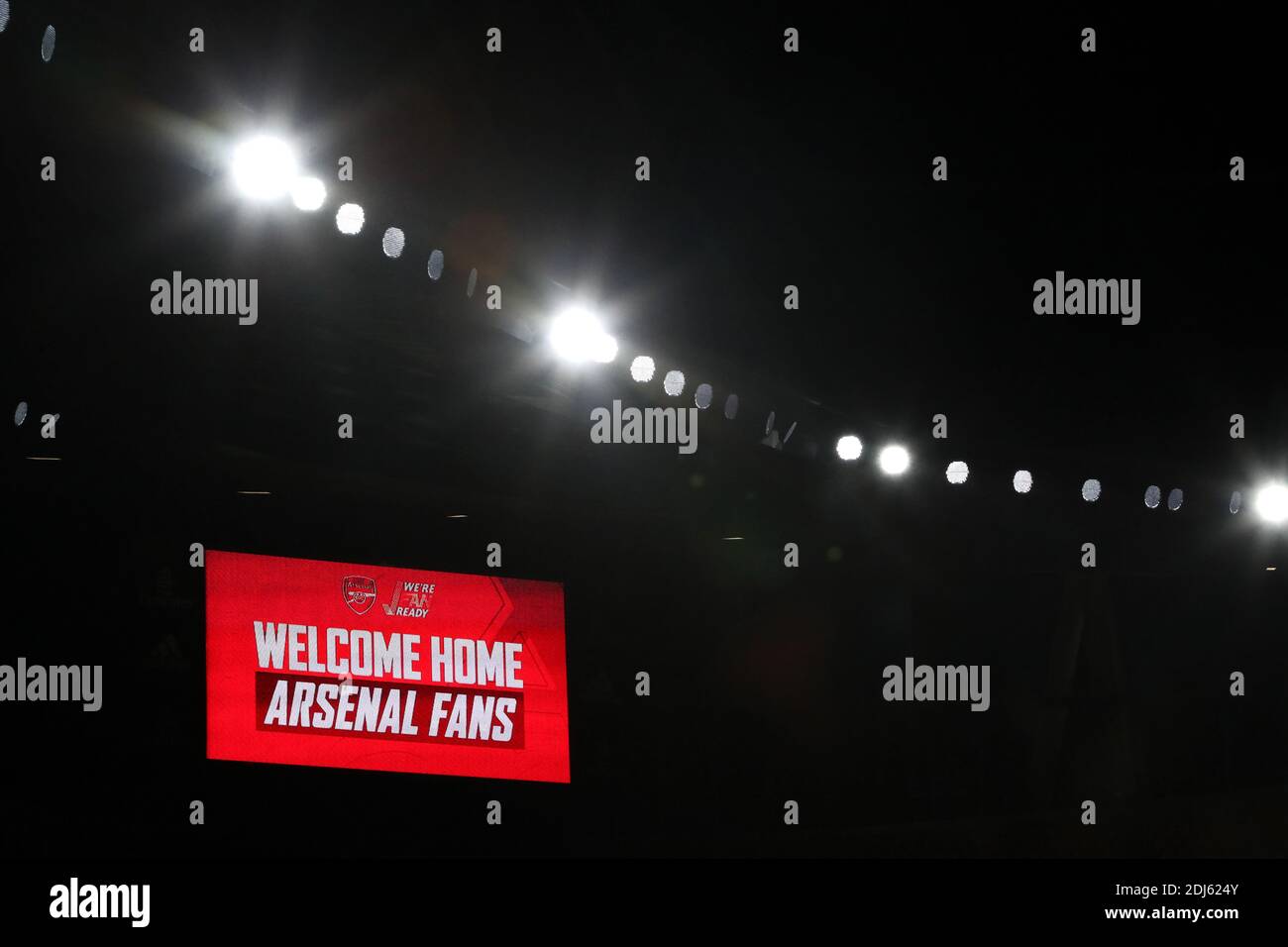 Football fans giant screen london hi-res stock photography and images ...