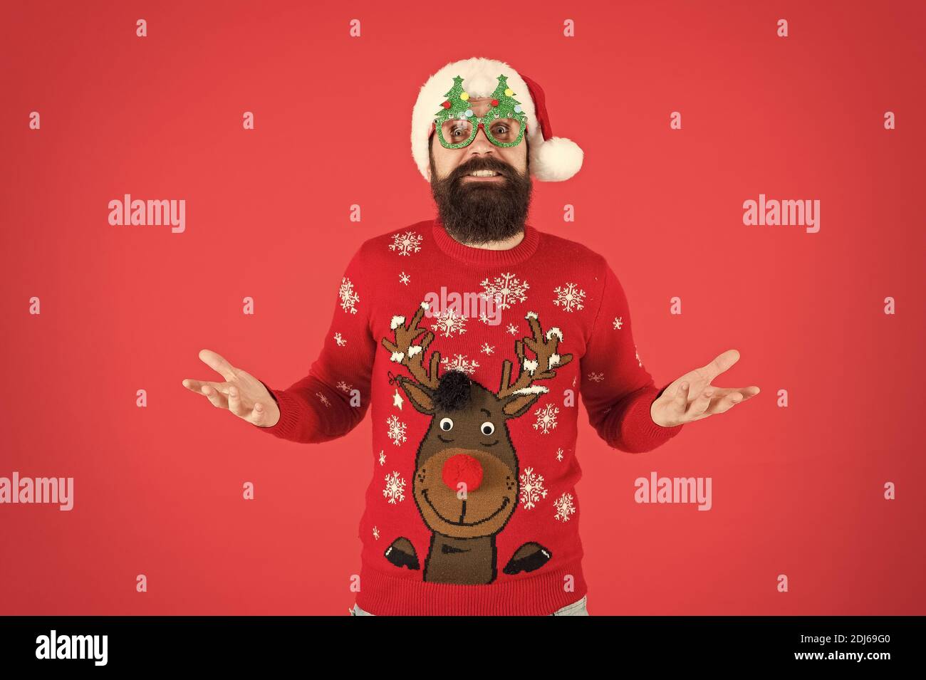 Join celebration bearded man hi-res stock photography and images - Alamy