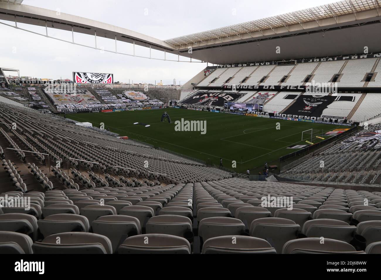 Arena Neo Quimica High Resolution Stock Photography and Images - Alamy