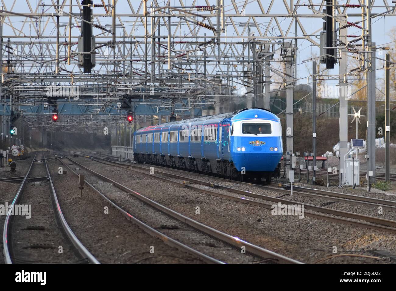 Blue pullman locomotive hi-res stock photography and images - Alamy