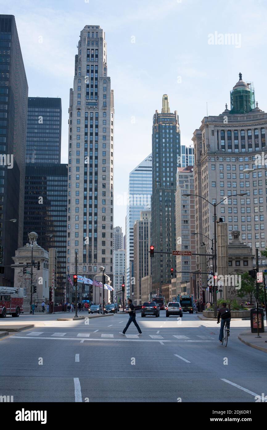 Chicago skyline 1920s hi-res stock photography and images - Alamy