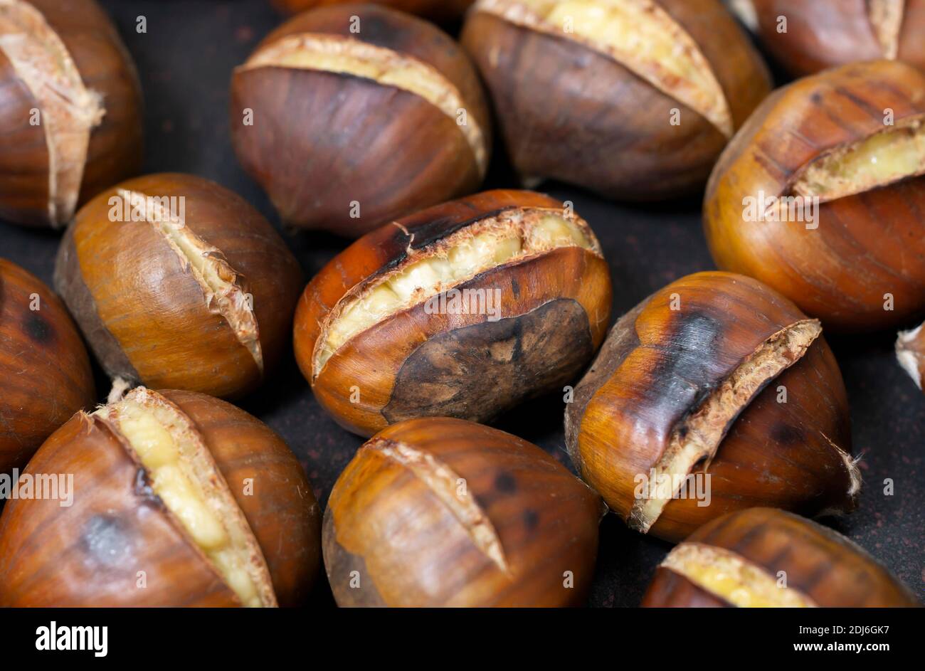 pan fried chestnuts at home kitchen Stock Photo - Alamy