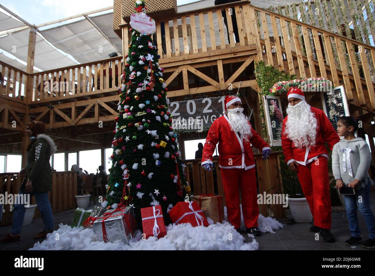 Gaza beach café hi-res stock photography and images - Alamy