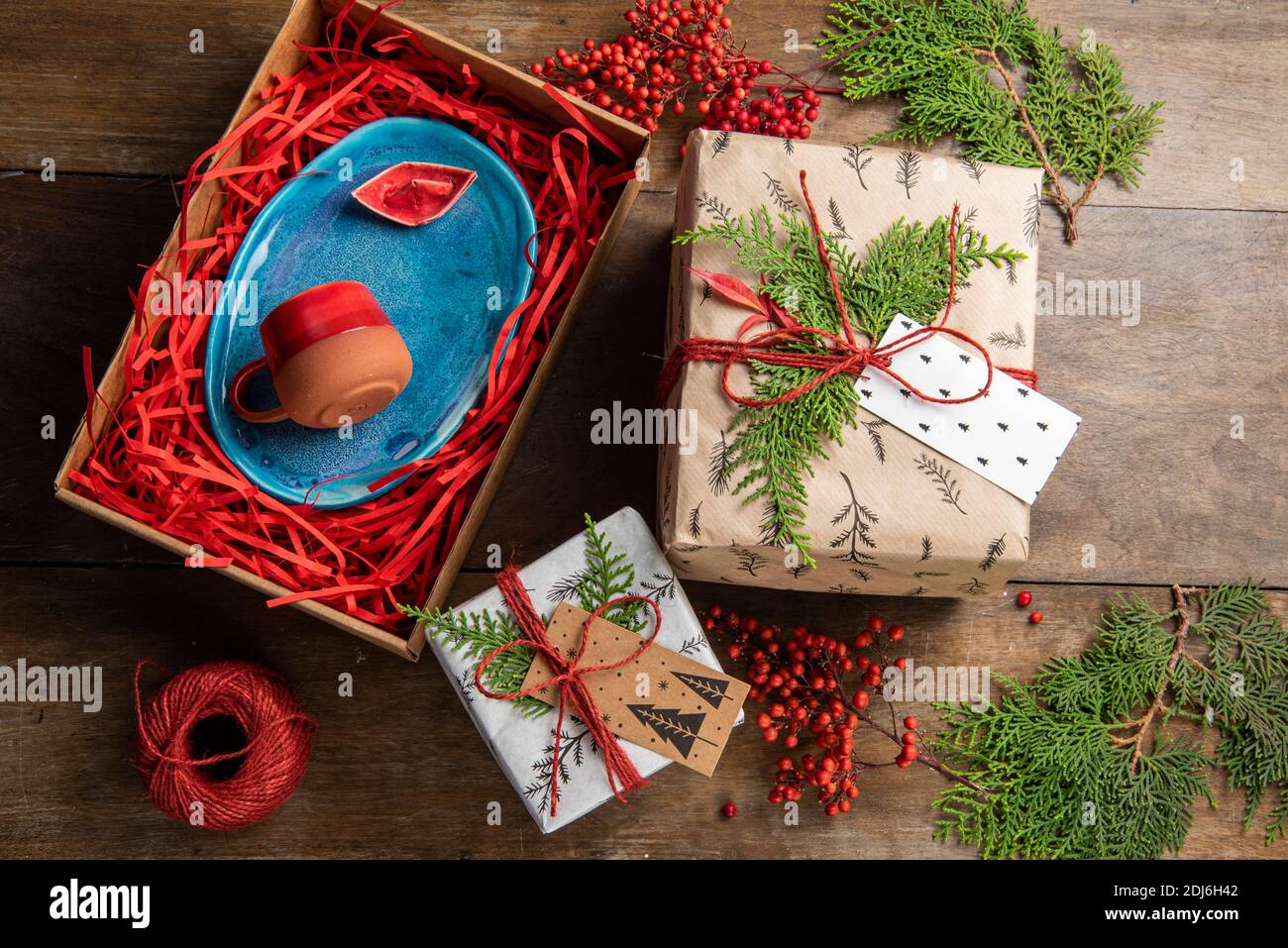 Gift packs hi-res stock photography and images - Alamy