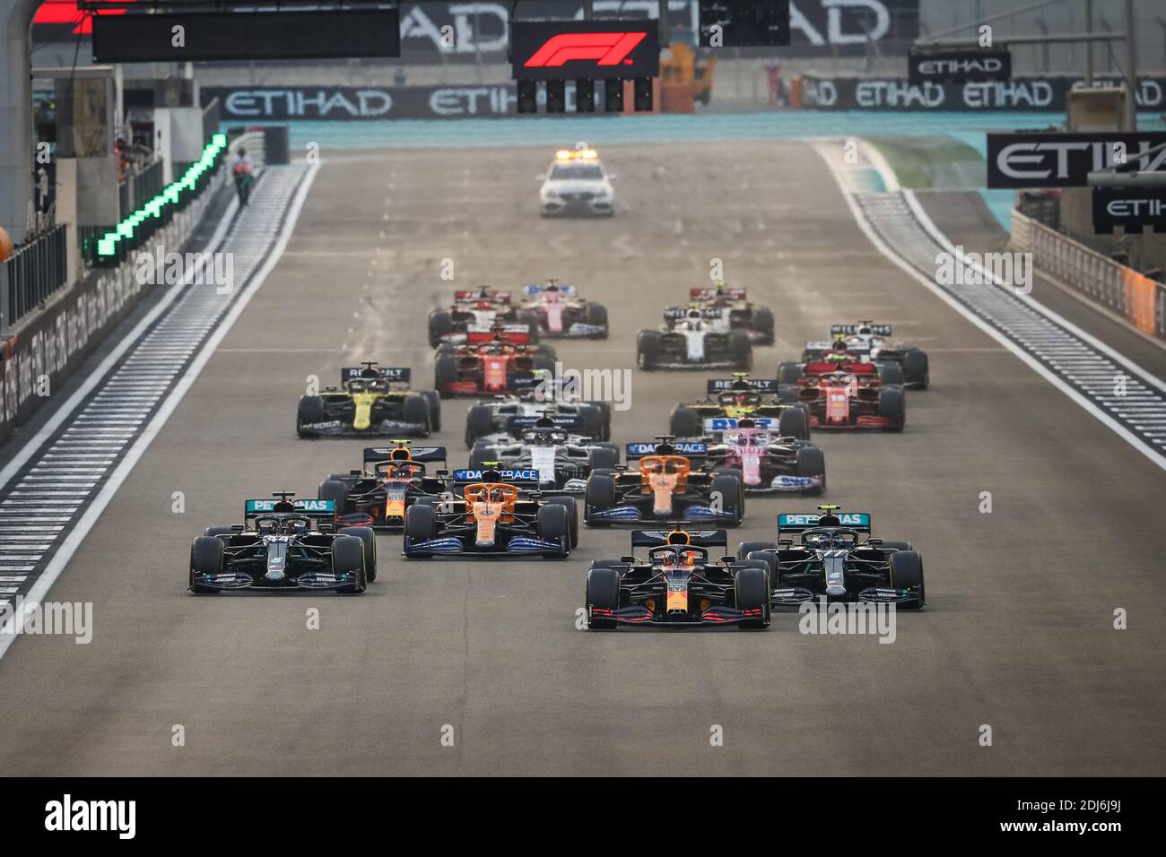 Abu dhabi f1 start hi-res stock photography and images - Alamy