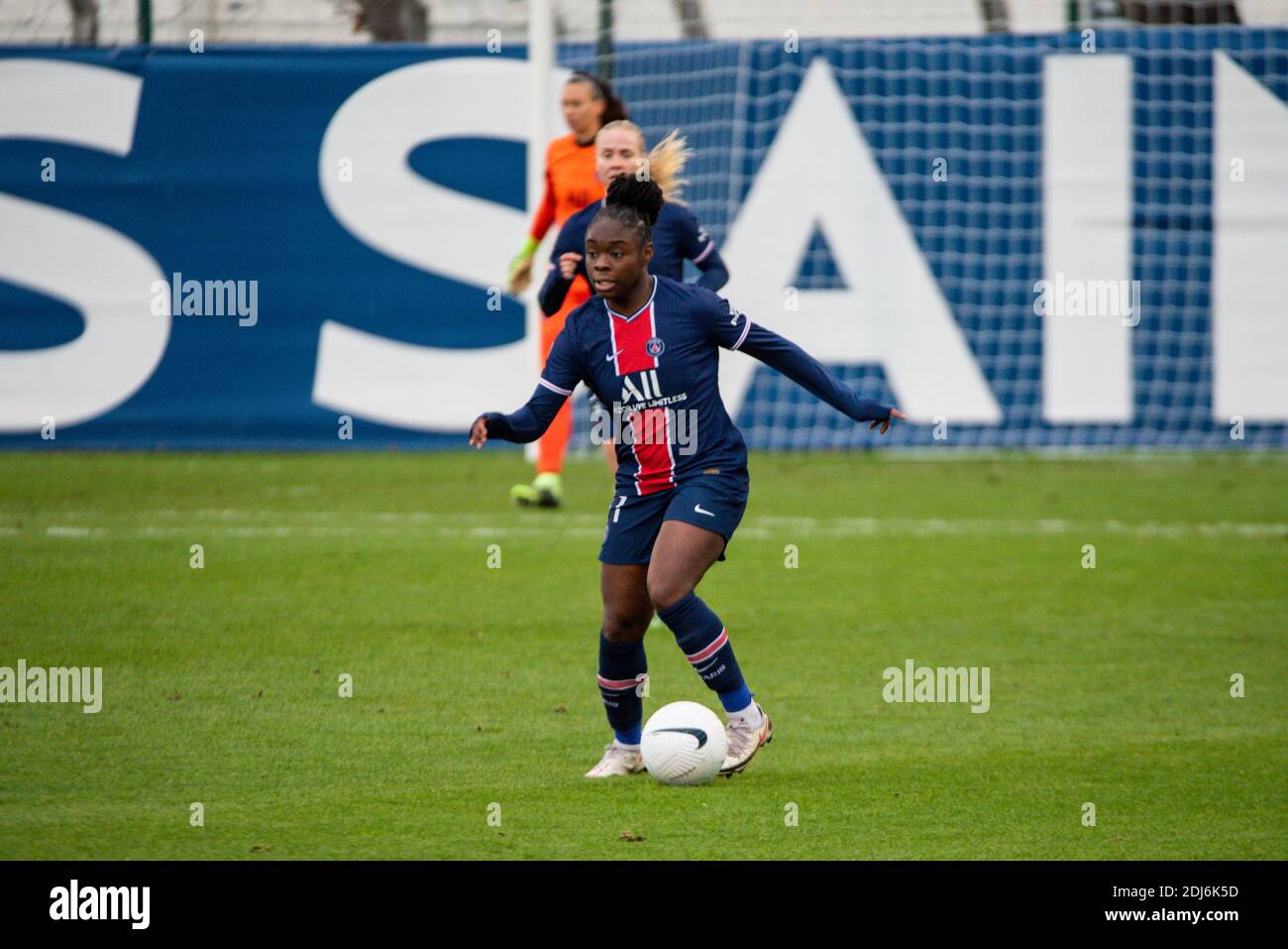 Sandy Baltimore of Paris Saint Germain controls the ball during the ...