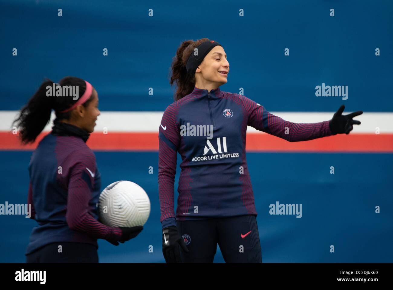 Wrms hi-res stock photography and images - Alamy