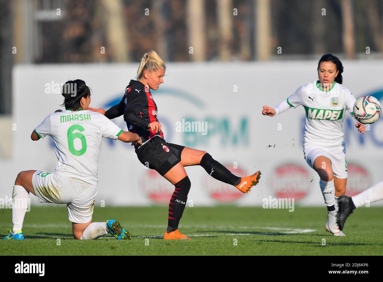 Julia simic hi-res stock photography and images - Alamy