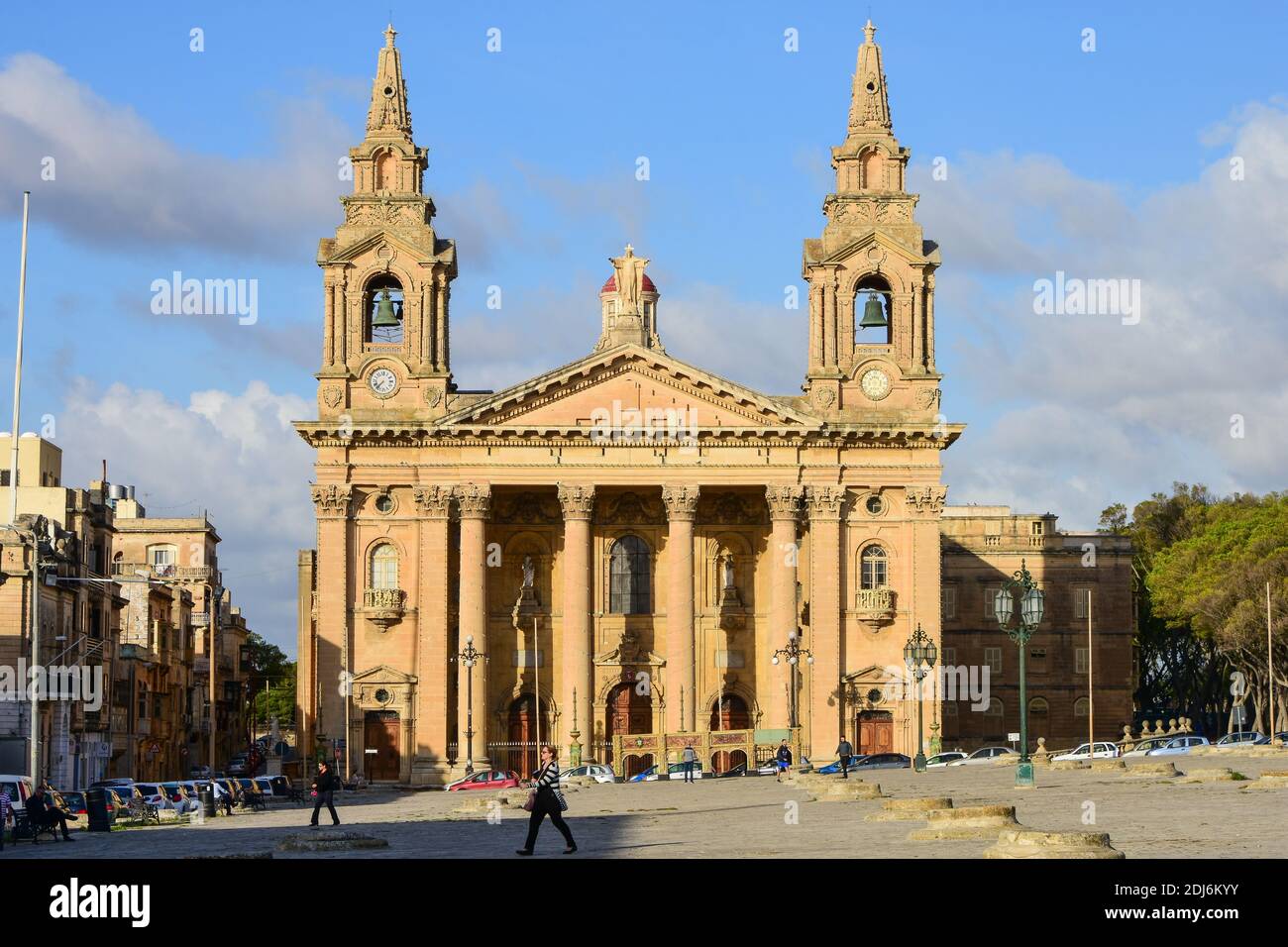 Floriana architecture hi-res stock photography and images - Alamy