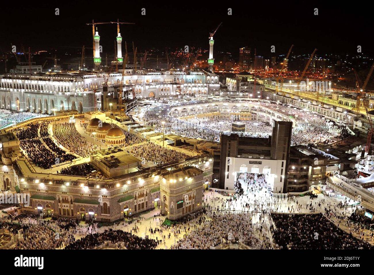 The Great Mosque and inside its courtyard, the "kaaba" cube, in rare ...