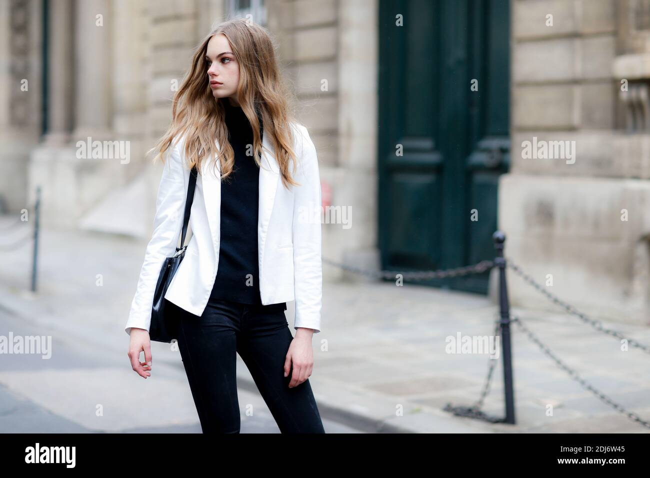 Street style, model Estella Boersma after Alberta Ferretti Fall-Winter ...