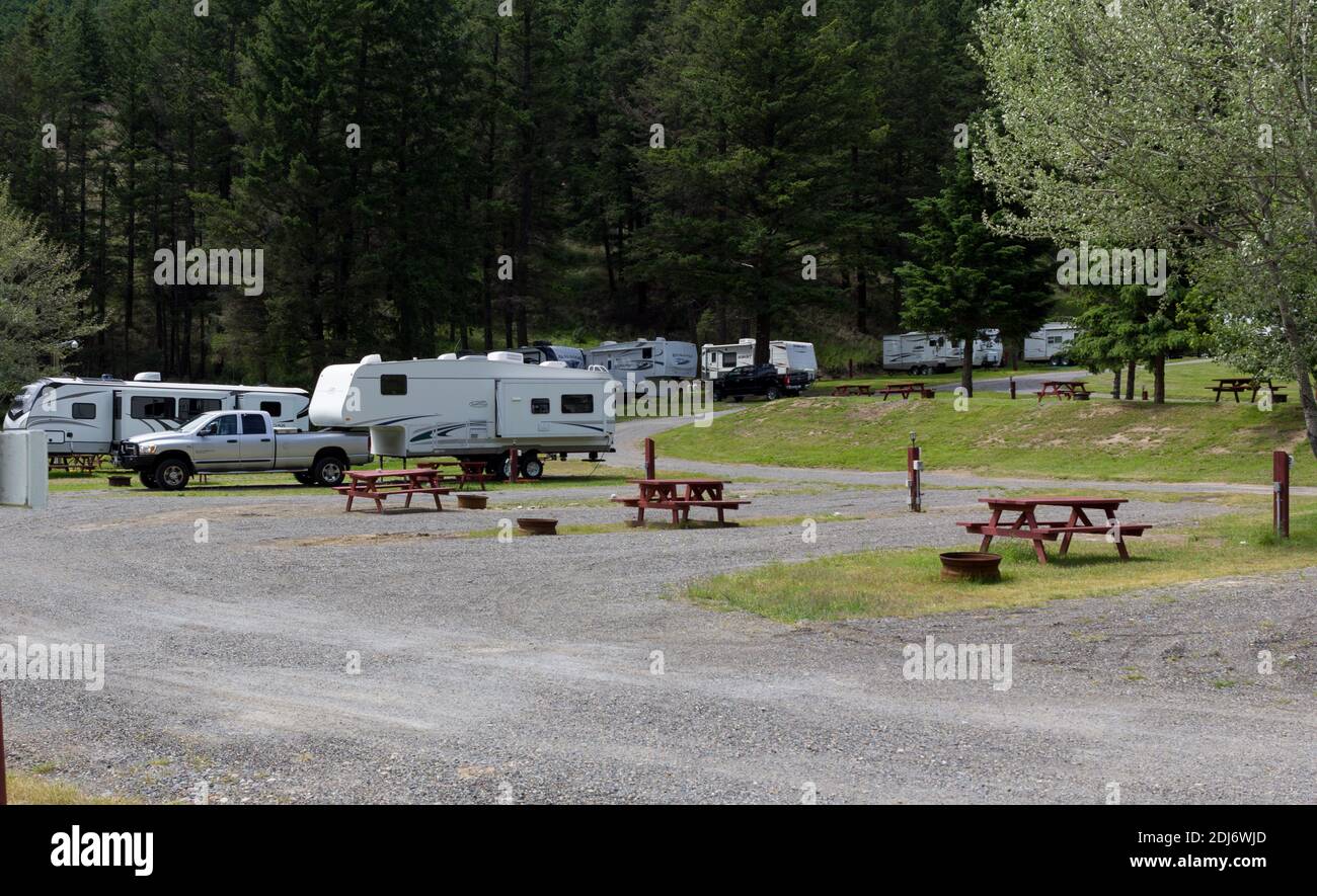 Rv parks hi-res stock photography and images - Alamy