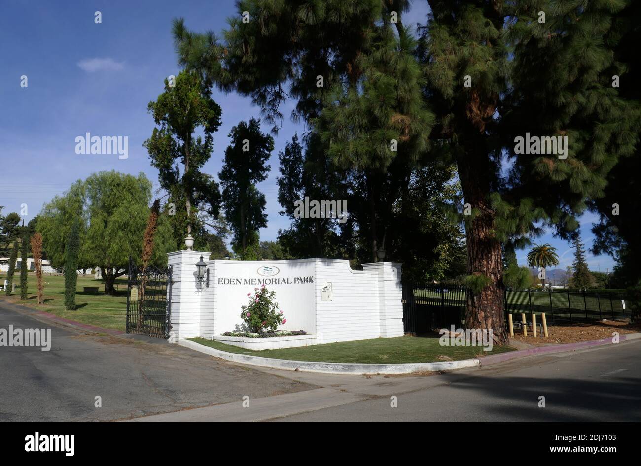Eden memorial park hi-res stock photography and images - Alamy