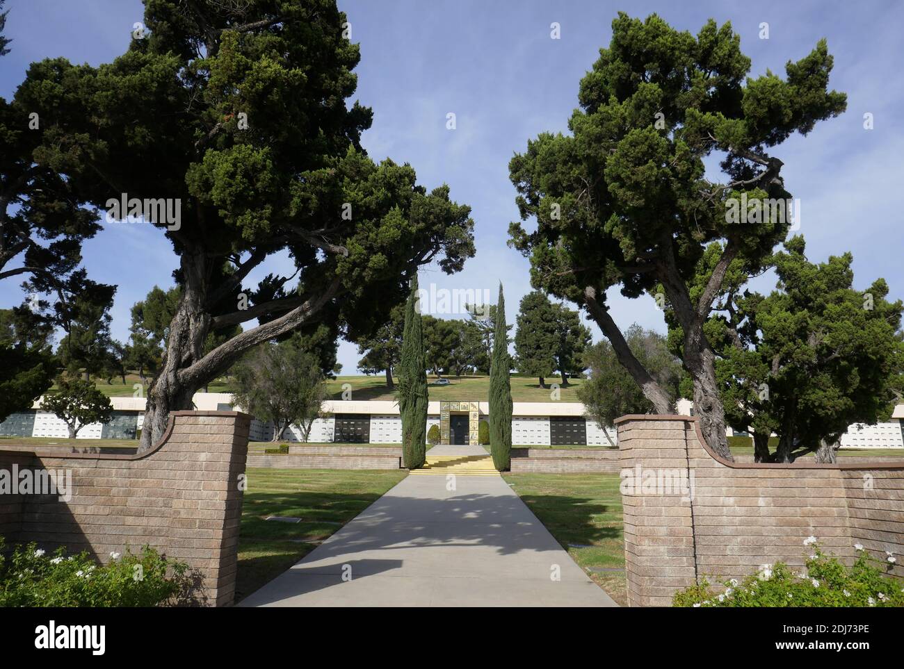 Eden memorial park hi-res stock photography and images - Alamy