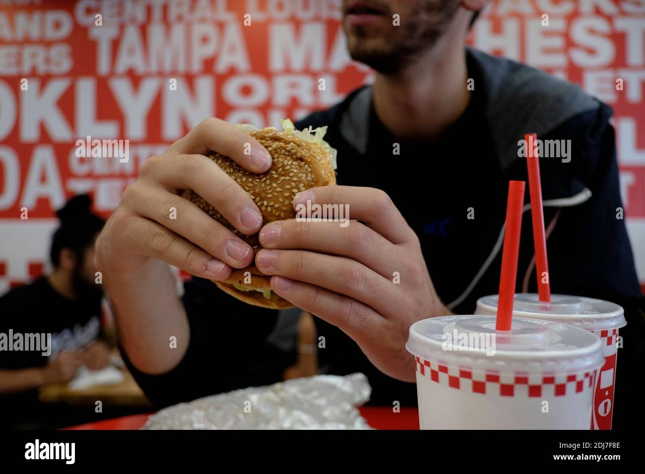 The first Five Guys burger restaurant has opened in Paris at Bercy ...