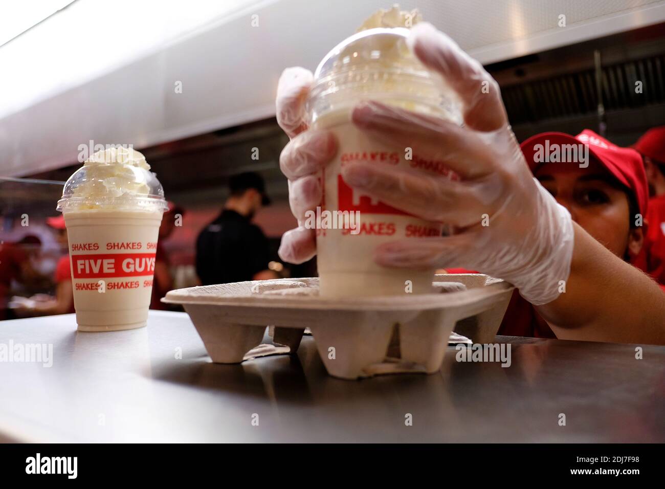 The first Five Guys burger restaurant has opened in Paris at Bercy ...