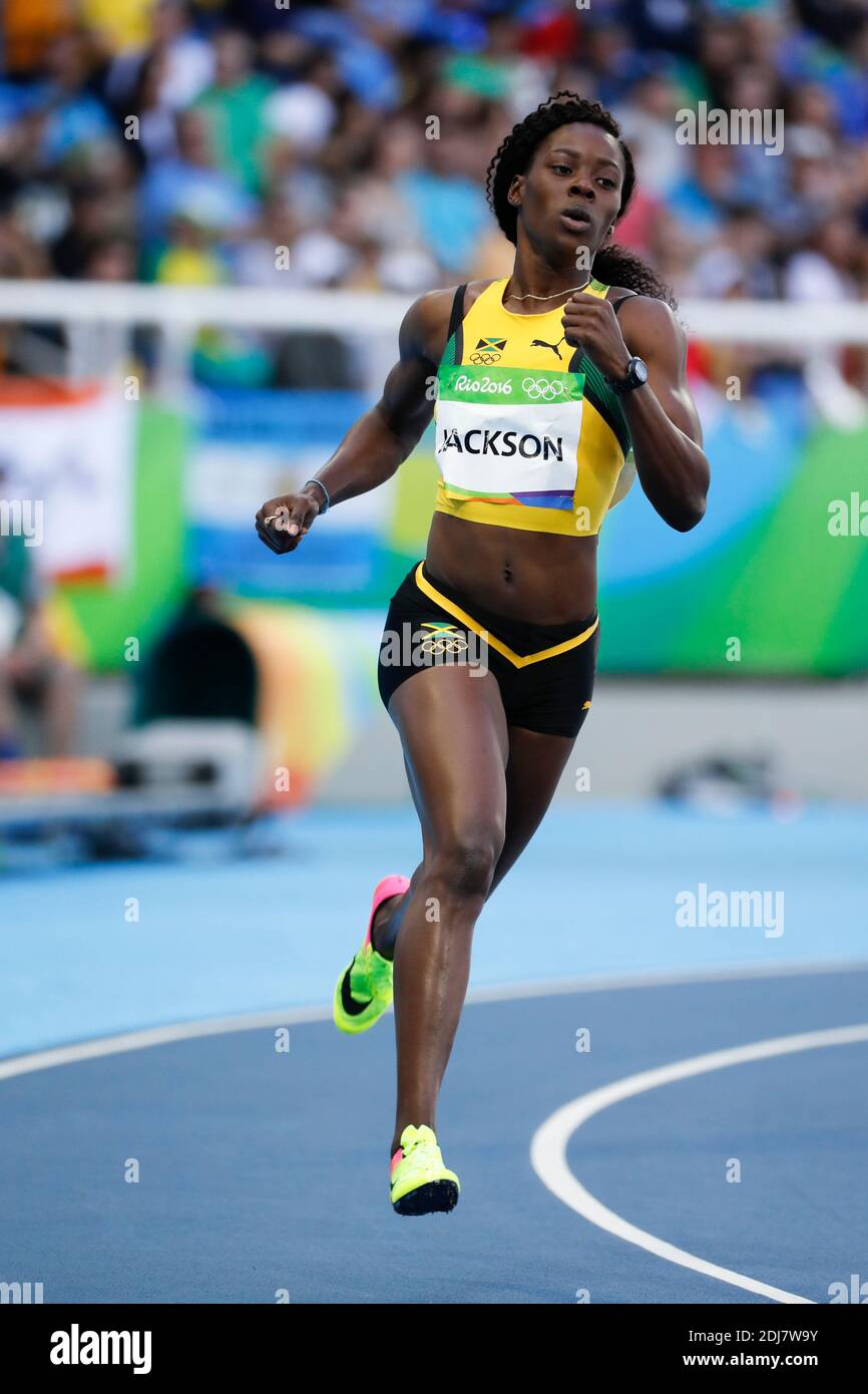 Jamaica's Shericka Jackson running her first round of the 400 m women ...