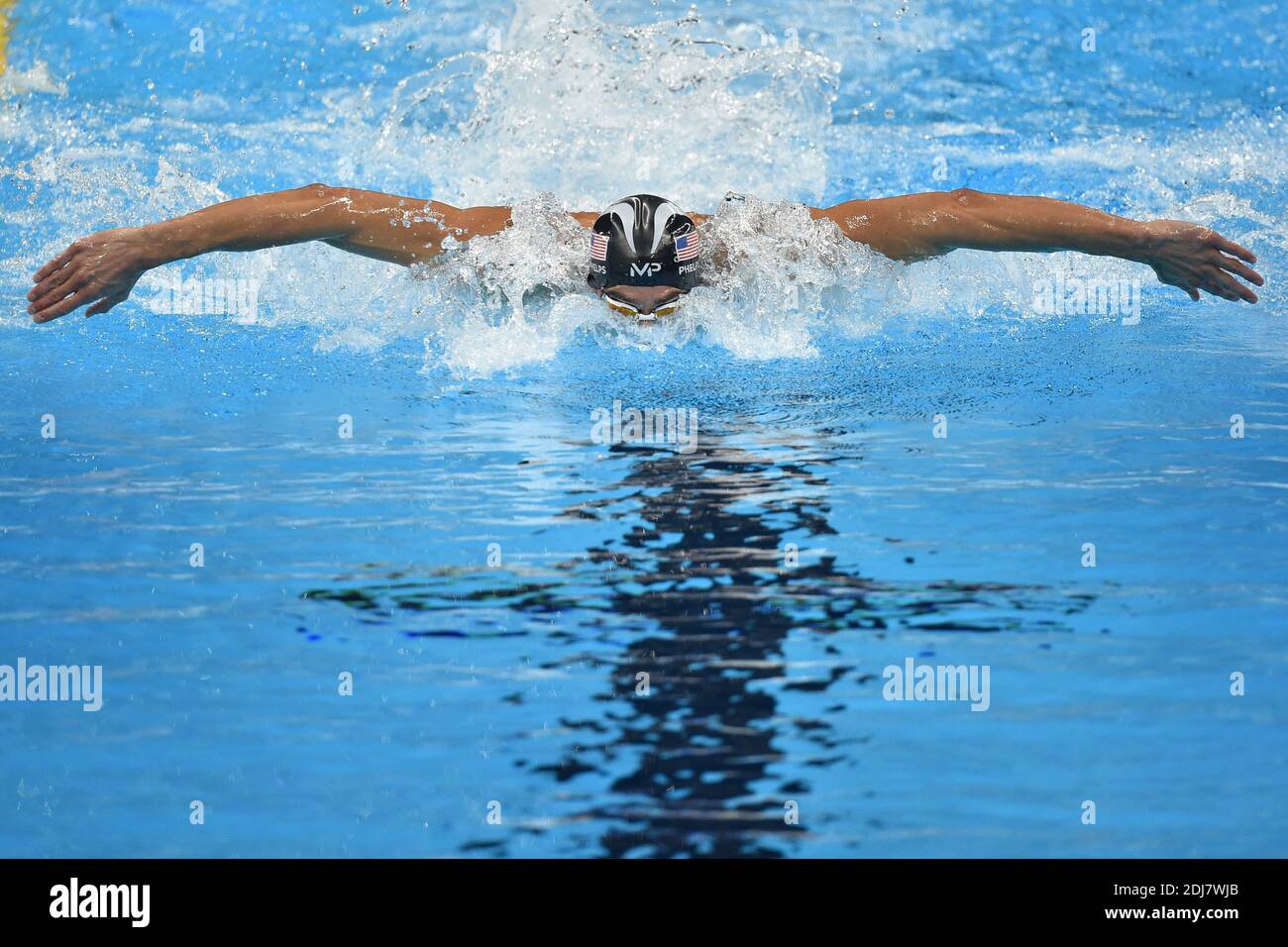 USA's Michael Phelps competes in the Men's swimming 4 x 100m Medley ...