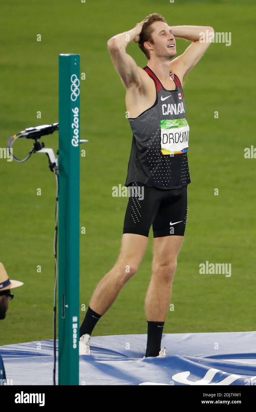 Derek drouin hi-res stock photography and images - Alamy