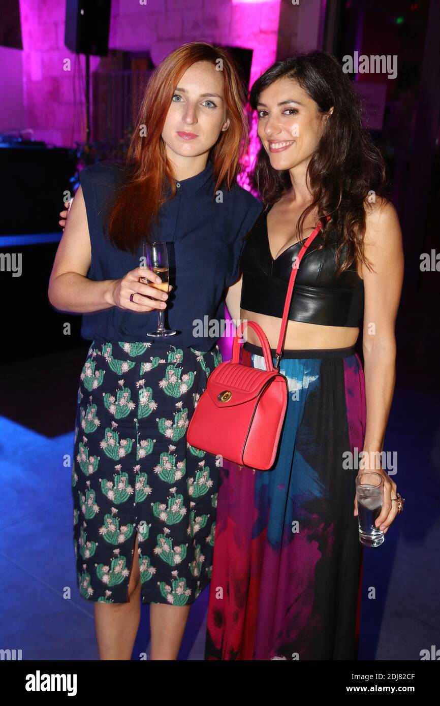 Guide du festival hi-res stock photography and images - Alamy