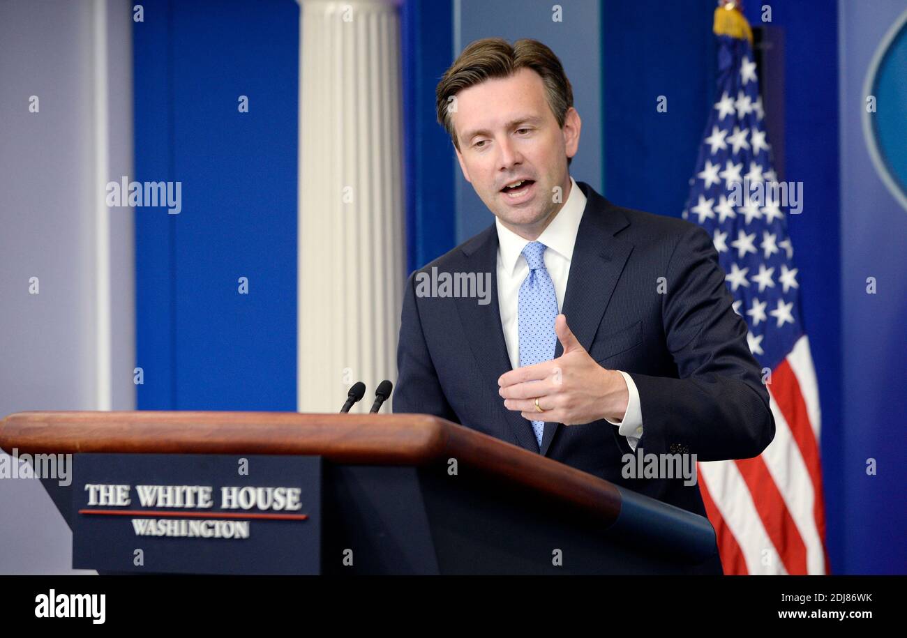 Press Secretary Josh Earnest speaks during the daily press briefing at ...