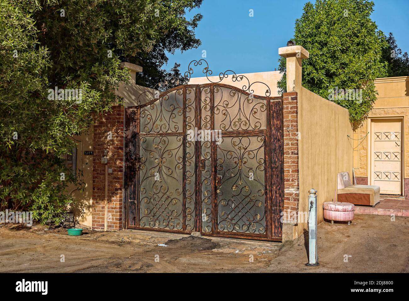 Riyadh gate hi-res stock photography and images - Alamy