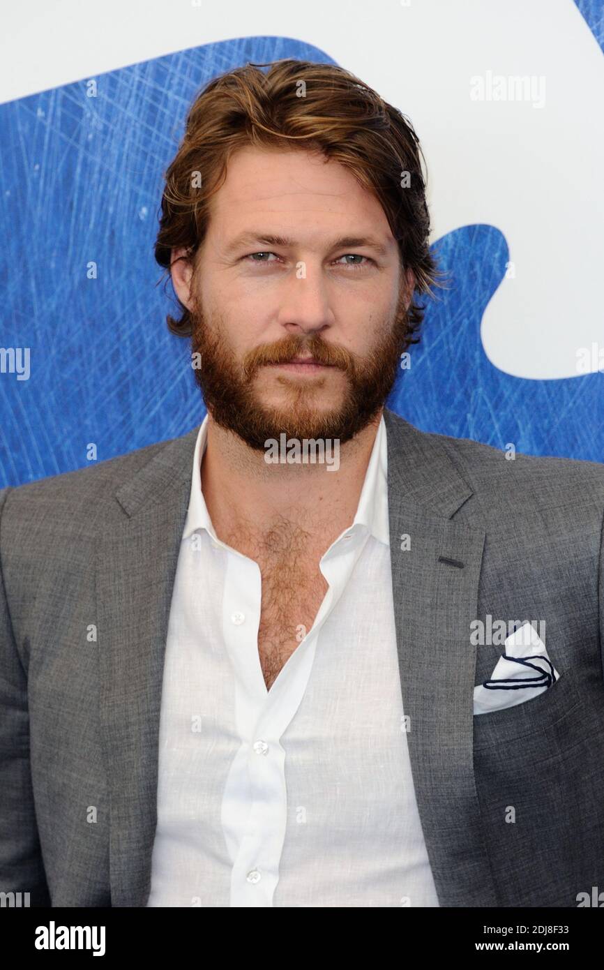 Luke Bracey attending the 'Hacksaw Ridge' Photocall on the Lido in ...