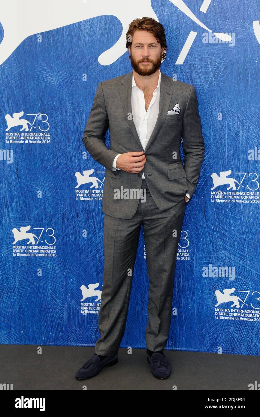 Luke Bracey attending the 'Hacksaw Ridge' Photocall on the Lido in ...