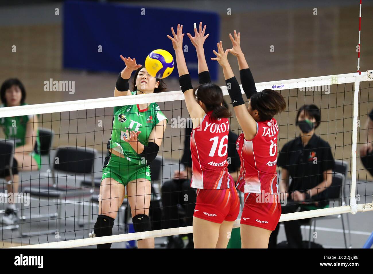 Tokyo, Japan. 13th Dec, 2020. Mizuki Tanaka (JT) Volleyball : 2020 All Japan Women's Volleyball ...