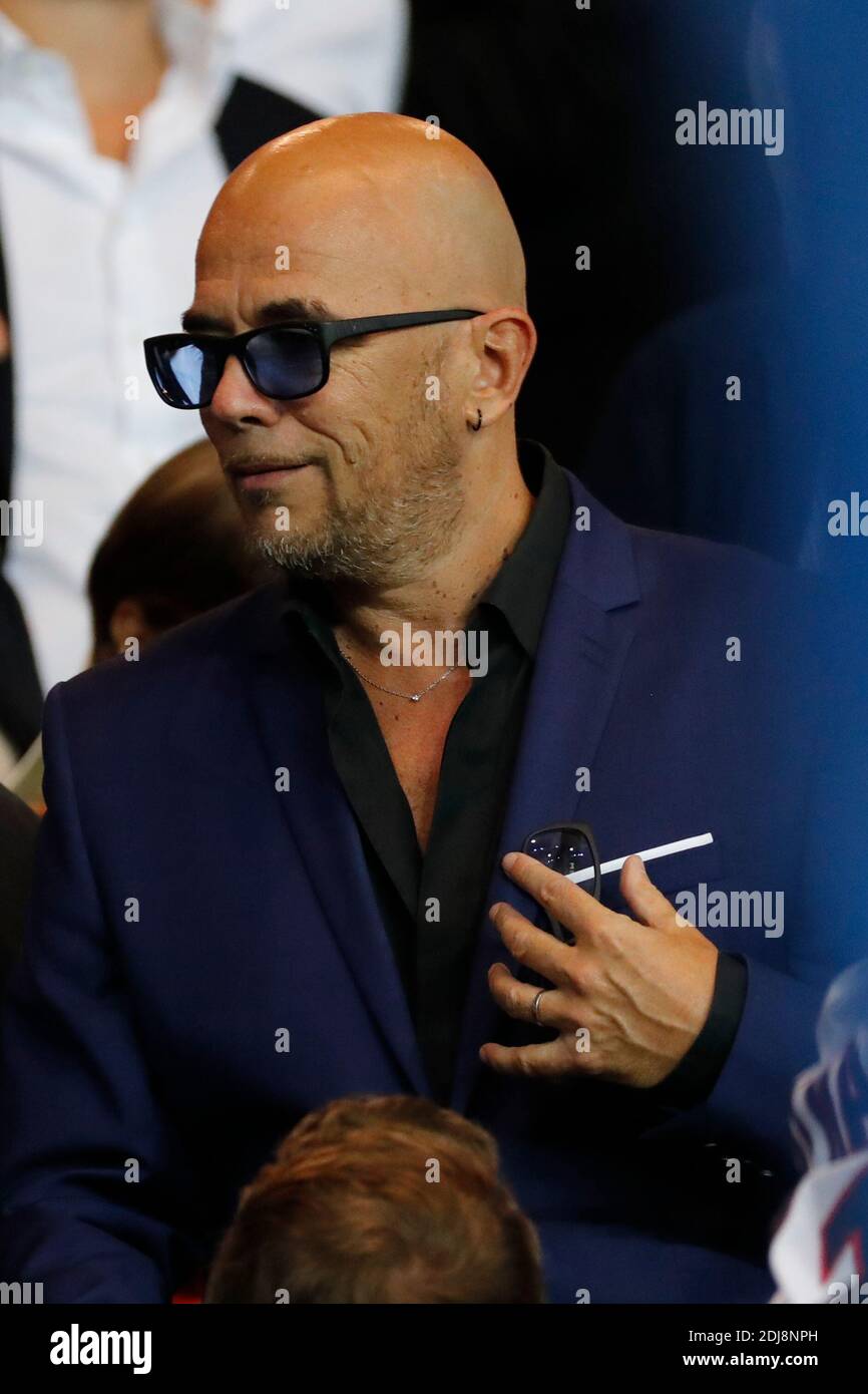 Pascal Obispo during the French First League soccer match, PSG vs St ...