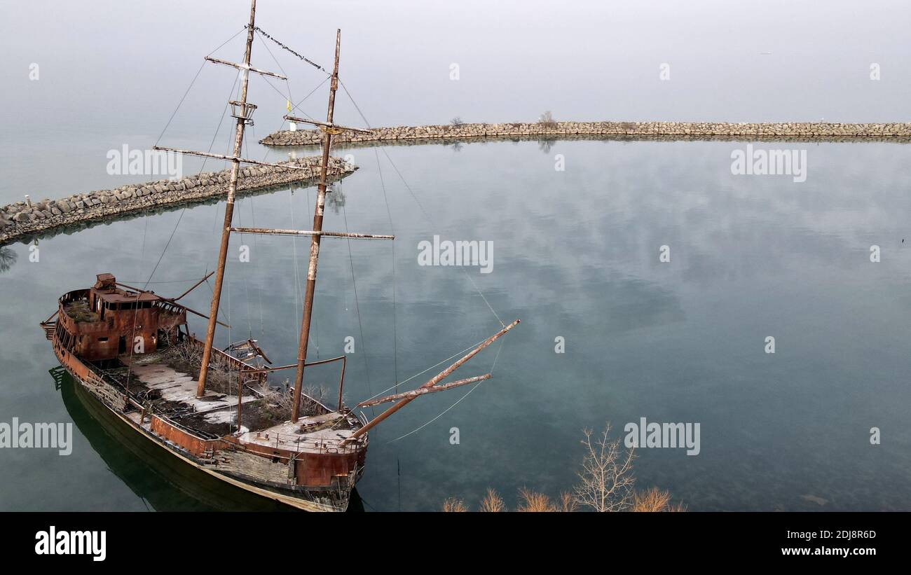 Dec 11th 2020. Lincoln Ontario Canada, La Grande Hermine @Jordan ...